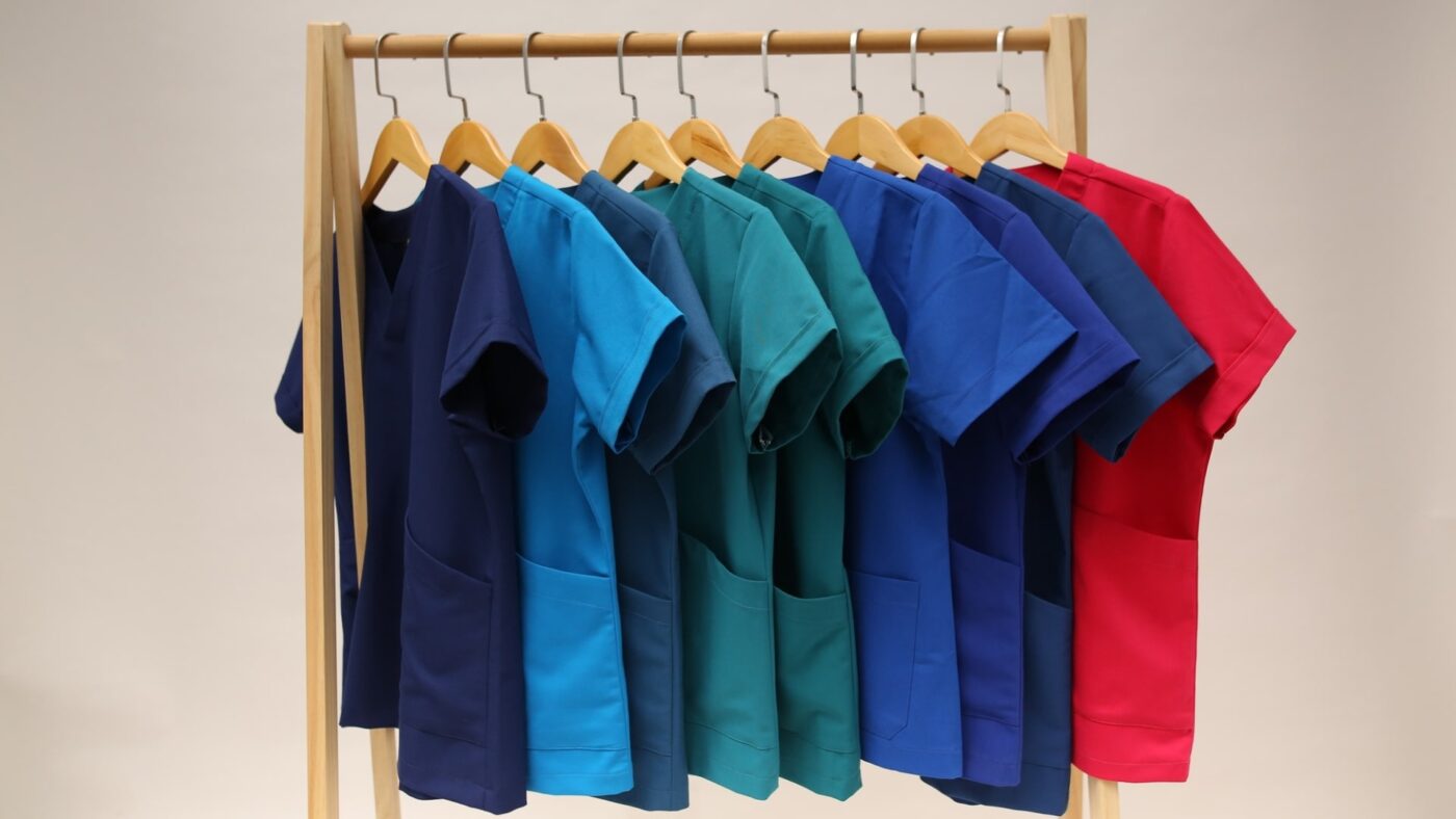 Tìm Hiểu Đồ Scrub Là Gì Một Cách Chi Tiết Nhất - Bloudi